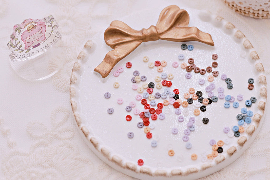 B205 Tiny 3mm Buttons Micro Mini Buttons Tiny Buttons Doll Buttons Dol ...