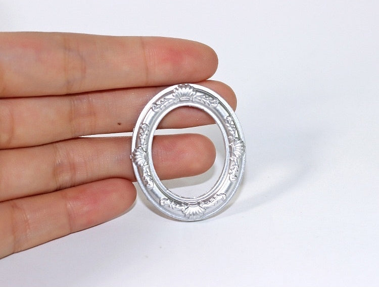 D069 Vintage Style Oval Shape Frame Dollhouse Miniature Display – i Sew ...