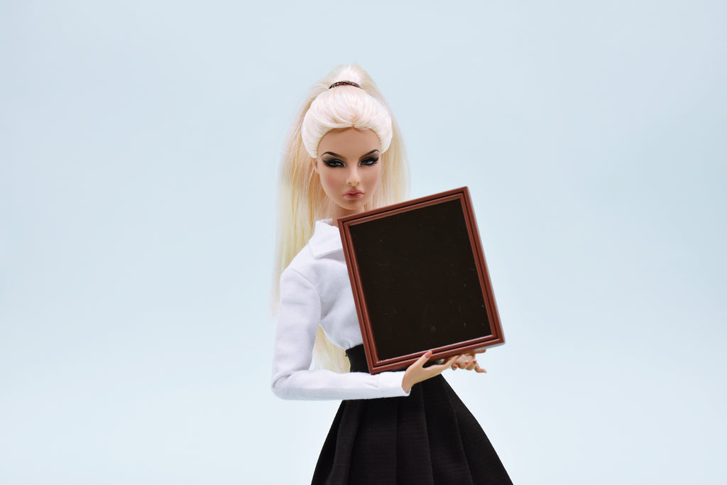 D074 Basic Mirror Doll Miniature Dollhouse Display For 12 Fashion Dol