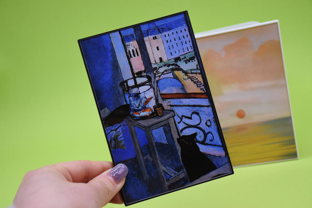 D063 Black/White Photo Frame Dollhouse Miniature Display For 1/6 Scale – i Sew For Doll